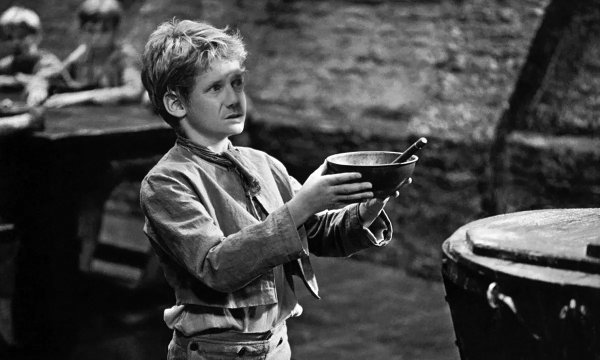 Starmer claims he knew poverty as child. His dad owned a factory ...